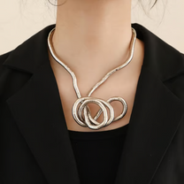 Infinite Loop Necklace – Velaraa