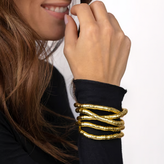 Infinite Loop Necklace – Velaraa